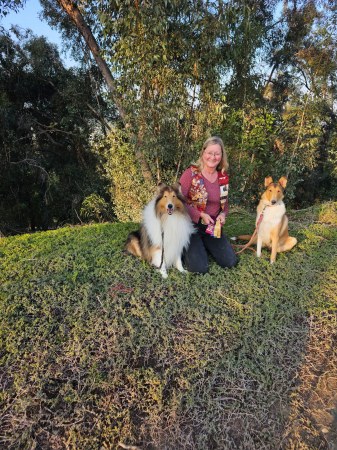 LAURA RINARD (About) – Collie Health Foundation